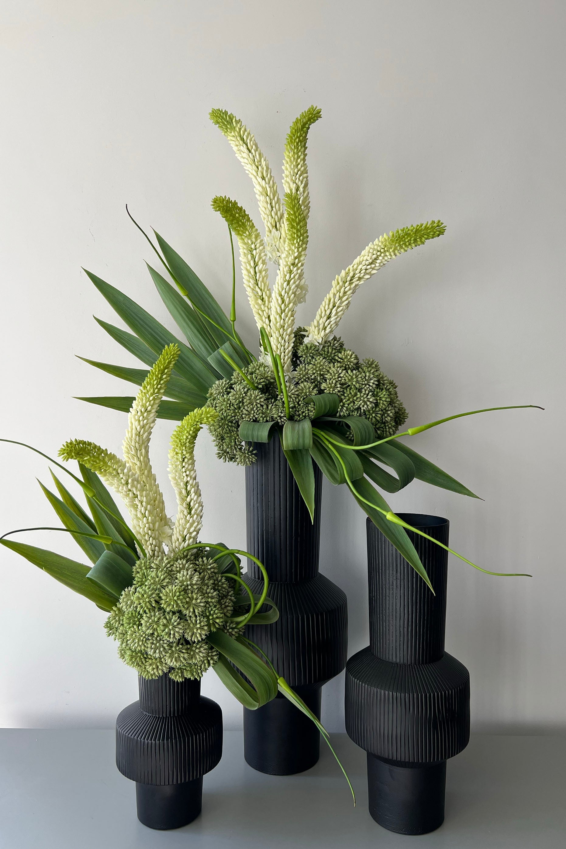 Foxtail Lily and Angelica Stems in Ridged Metal Vases – RTfact Flowers