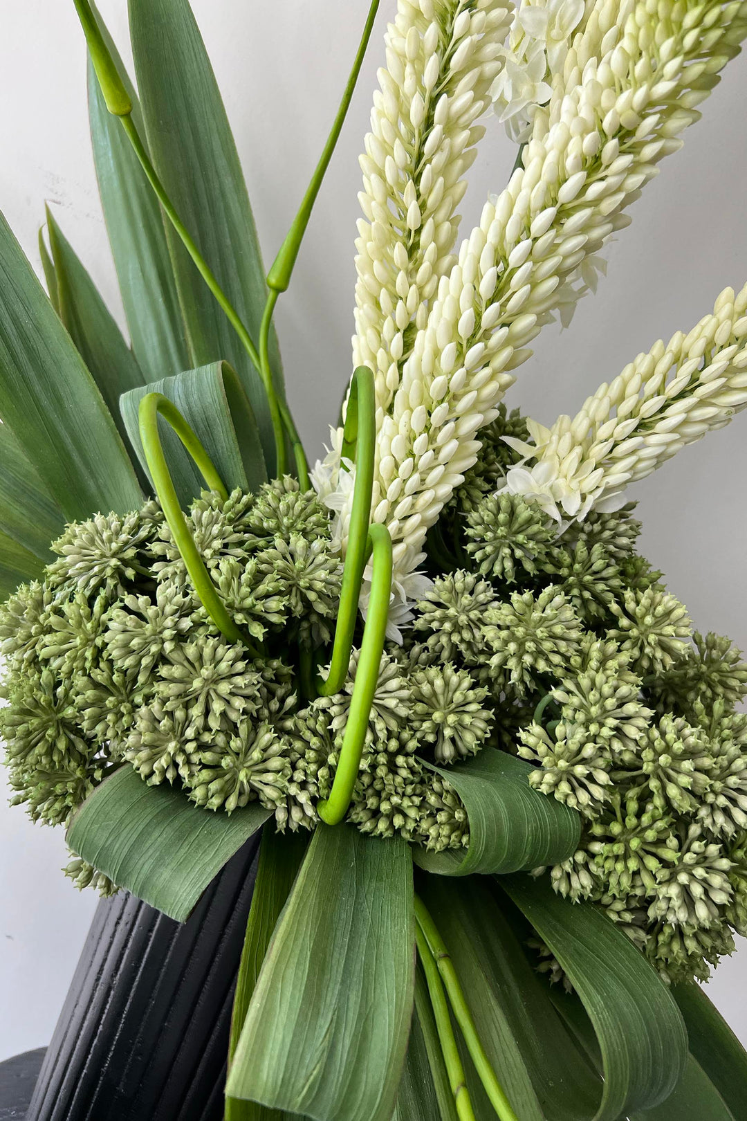 Foxtail Lily and Angelica Stems in Ridged Metal Vases – RTfact Flowers